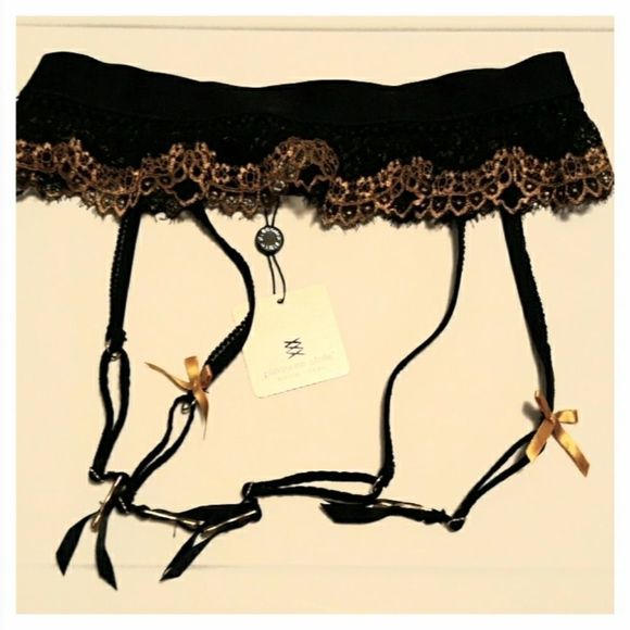PLEASURE STATE | Intimates & Sleepwear | Pleasurestatewhite Label Gold ...